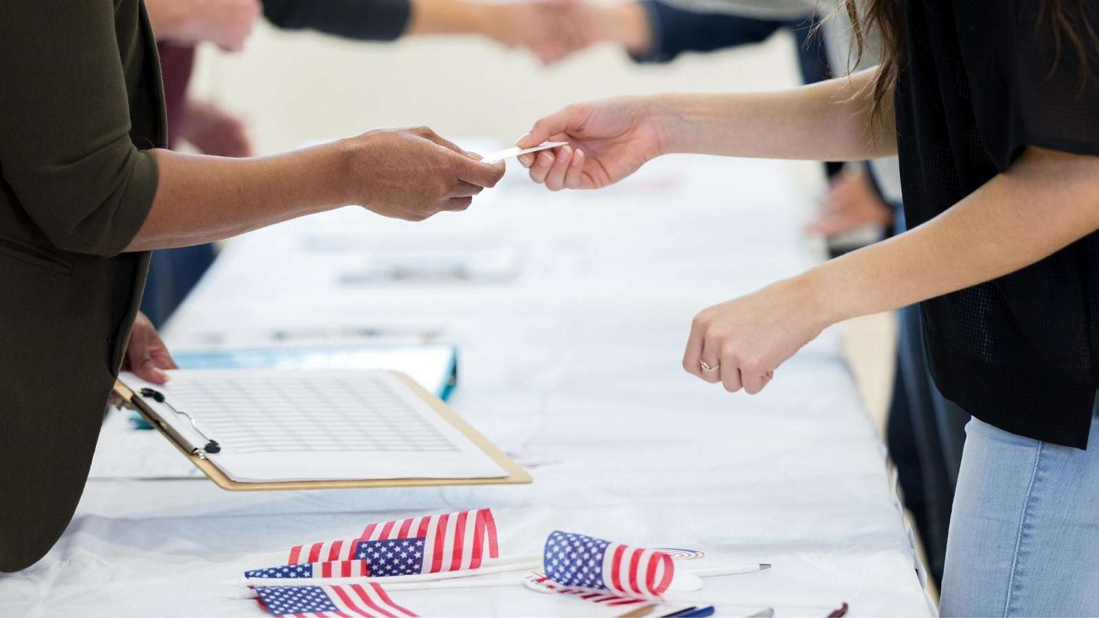 Top 8 Benefits of Volunteering for a Political Campaign - Campaigning Info